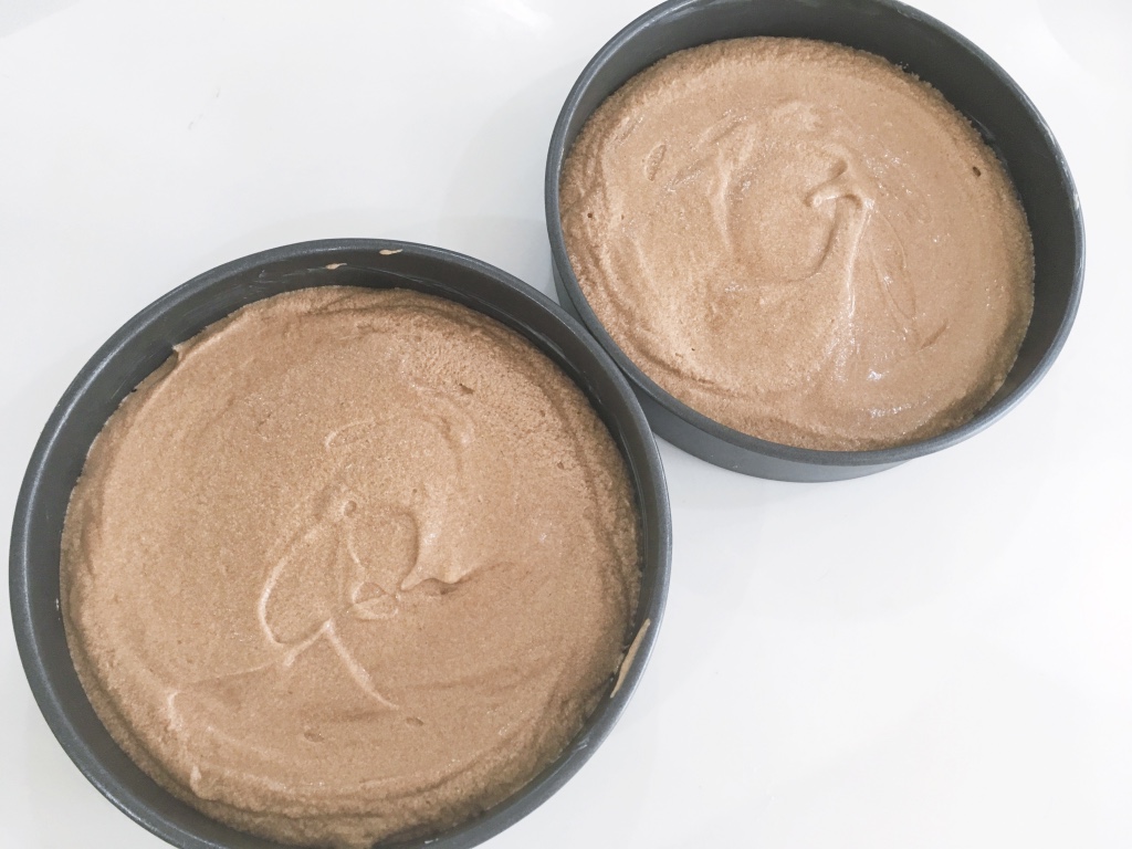 Oreo Anti Gravity Chocolate Birthday Cake – Sip • Munch • Move