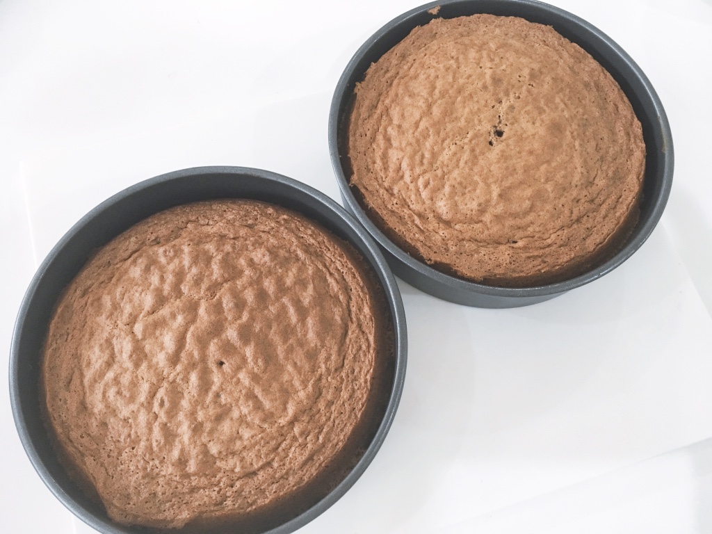 Oreo Anti Gravity Chocolate Birthday Cake – Sip • Munch • Move