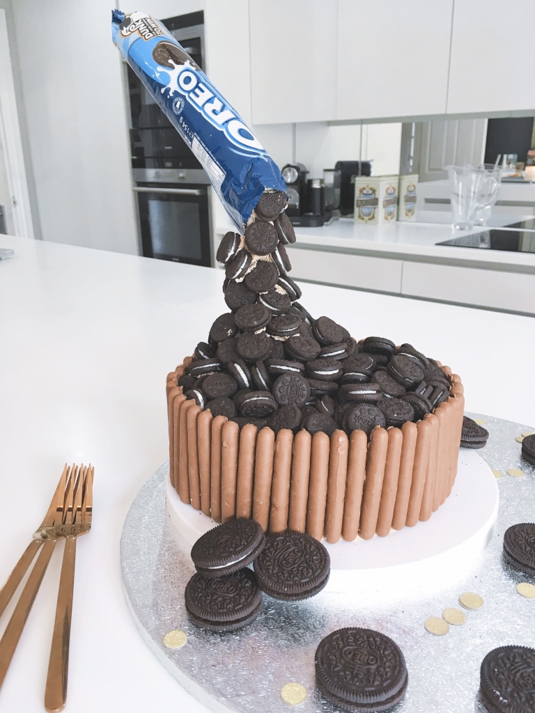 Oreo Anti Gravity Chocolate Birthday Cake – Sip • Munch • Move